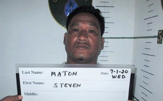 Steven Maton allegedly swung at woman with a knife, threatened to kill ...